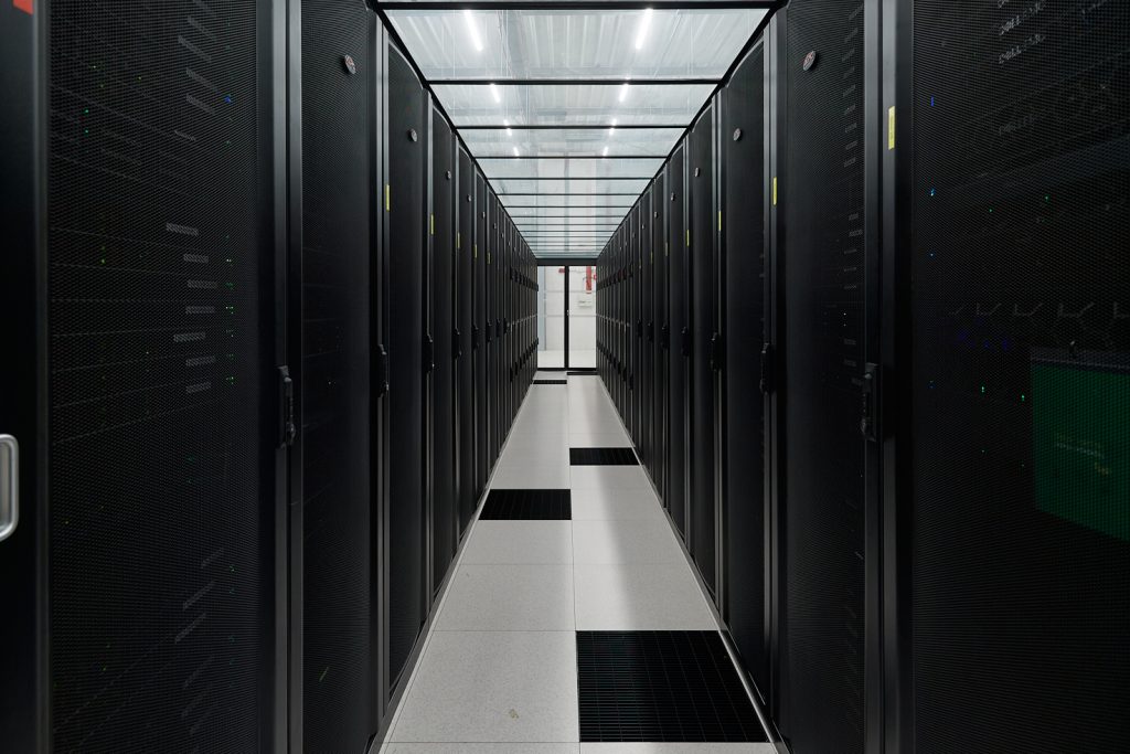 Discover our IT support for small businesses and SMEs I XEFI